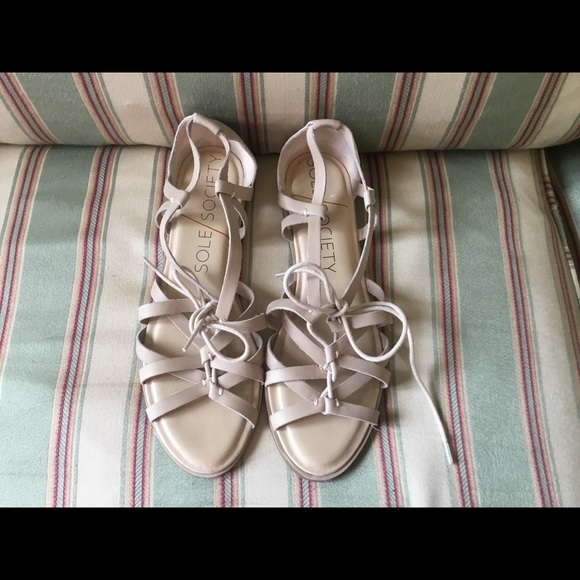 Sole Society | Shoes | Sole Society Beige Sandals | Poshmark